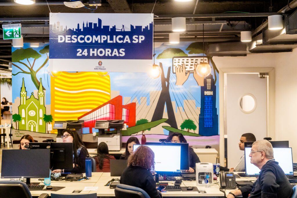 Prefeitura de São Paulo inaugura Descomplica 24 horas no Centro ...