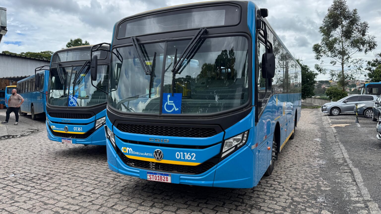 Horários de ônibus em Embu das Artes para o Ano Novo - Mobilidade Sampa